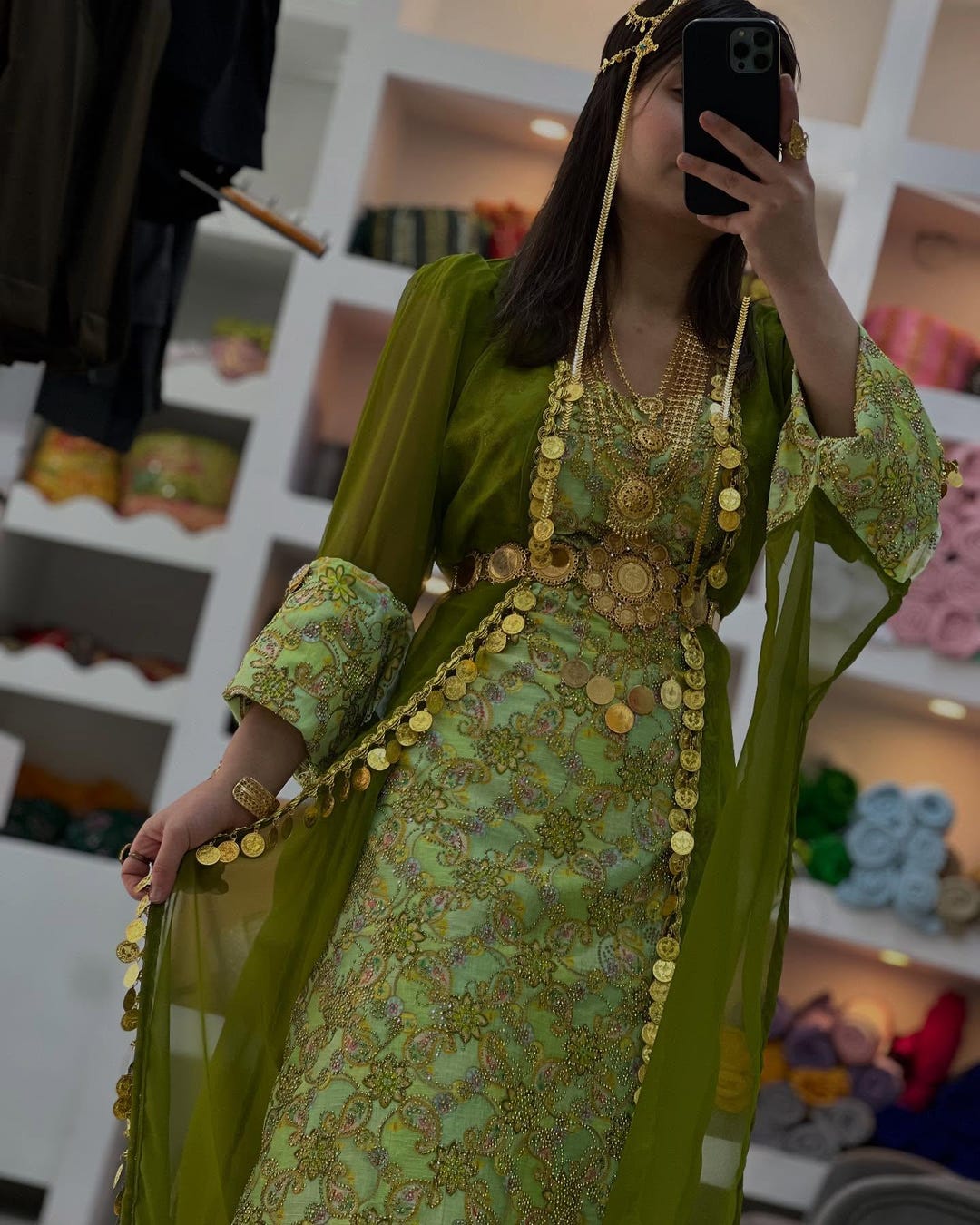 Kurdish Dress Traditional Kaftan Abaya, Kras Fistan Newroz Wedding ...