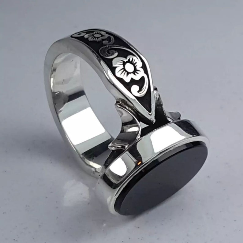 Original Jett Black Yemeni Aqeeq Stone in Oval Akik | Genuine Hakeek ...