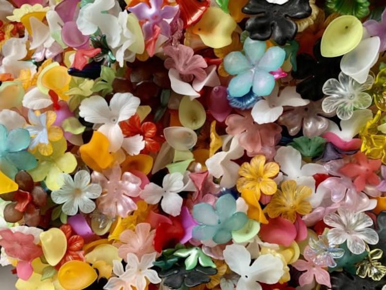 Lucite Flower Mix Medium Large Bellflower Clematis Orchid Daisy ...