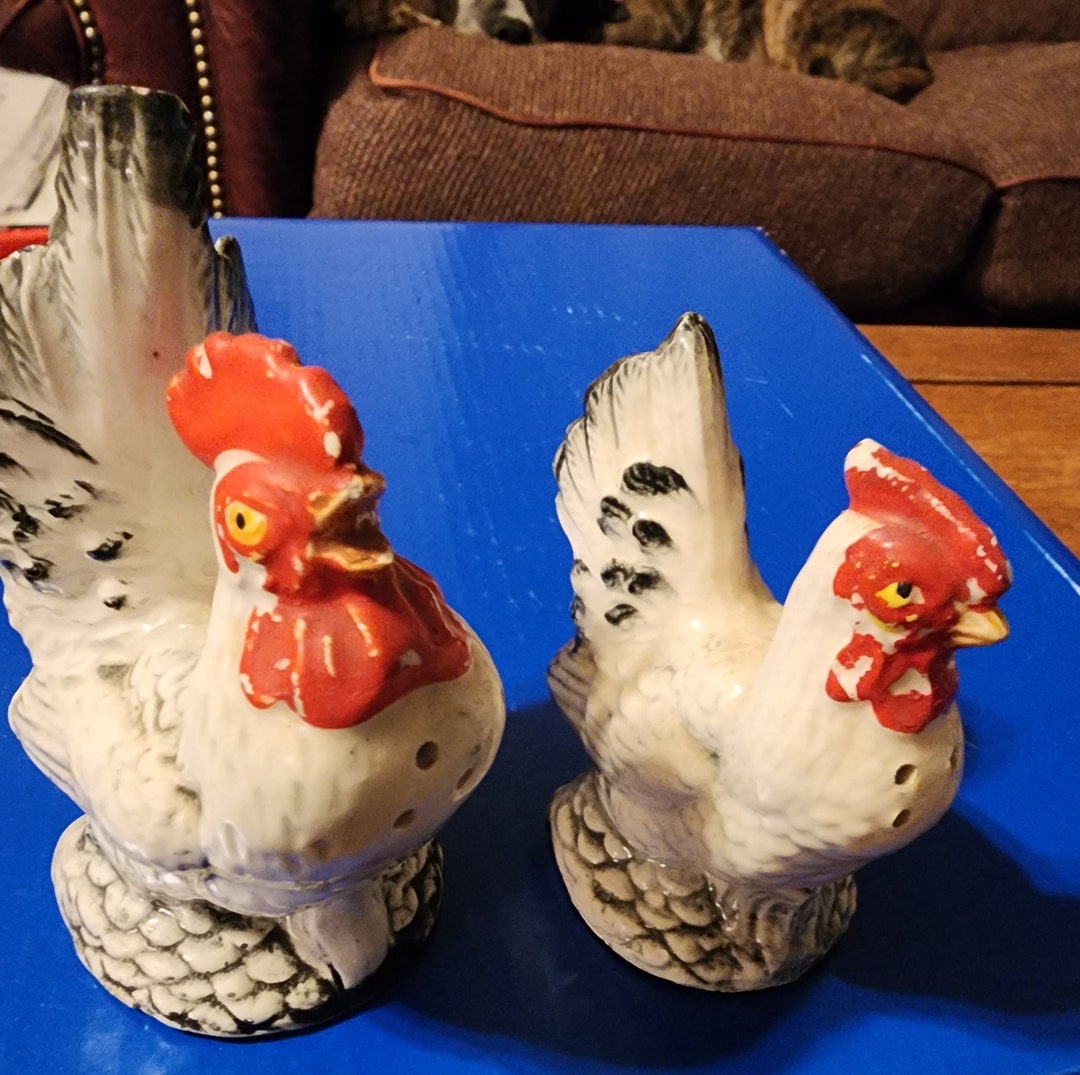 Vintage Black and White Chicken Shakers - Etsy