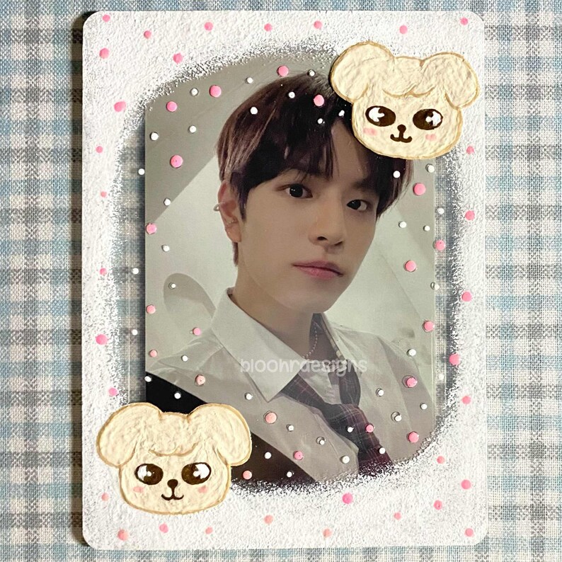 Hand Painted Custom Stray Kids SKZOO Style Toploader - Etsy