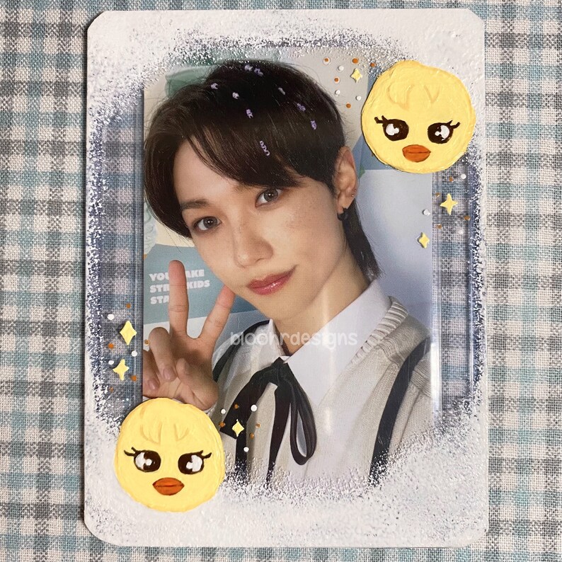 Hand Painted Custom Stray Kids SKZOO Style Toploader - Etsy