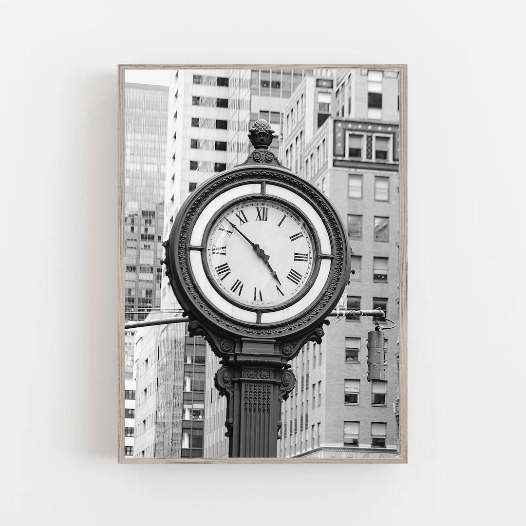 Retro Clock Art Trendy Black and White Wall Art Retro Clock Wall Decor ...