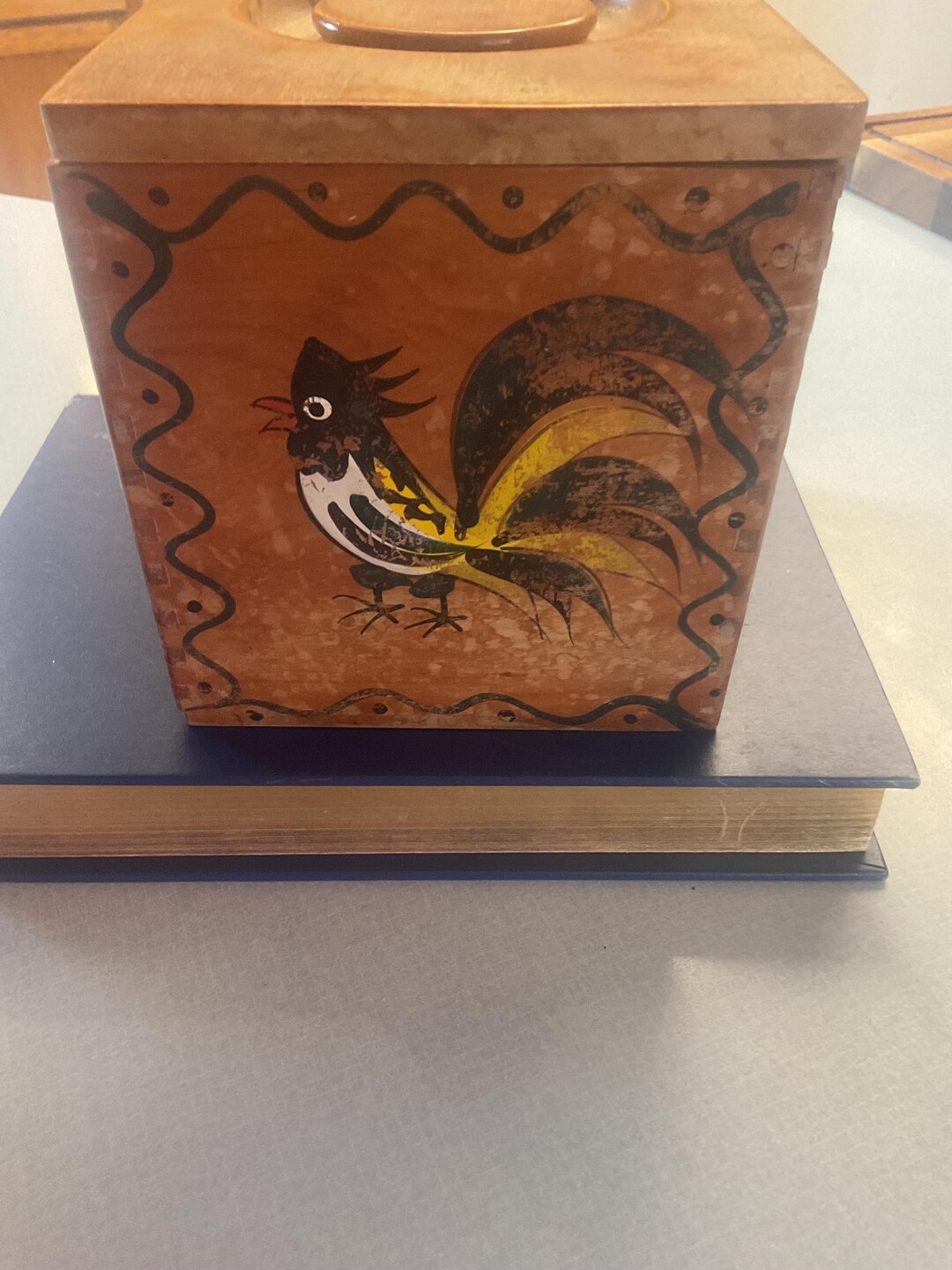 Vtg Woodpecker Woodware Wood Coffee Box / Recipe Holder/ Hand Painted ...