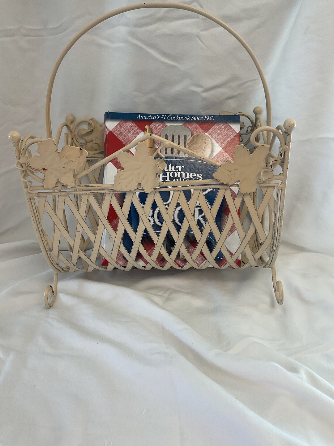 Vintage Metal Grapes Magazine Rack - Etsy