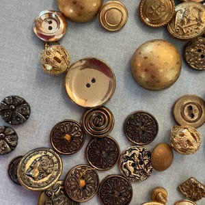 Old Miscellaneous Lot of Gold Tone / Brass/ Victorian/ Buttons / - Etsy