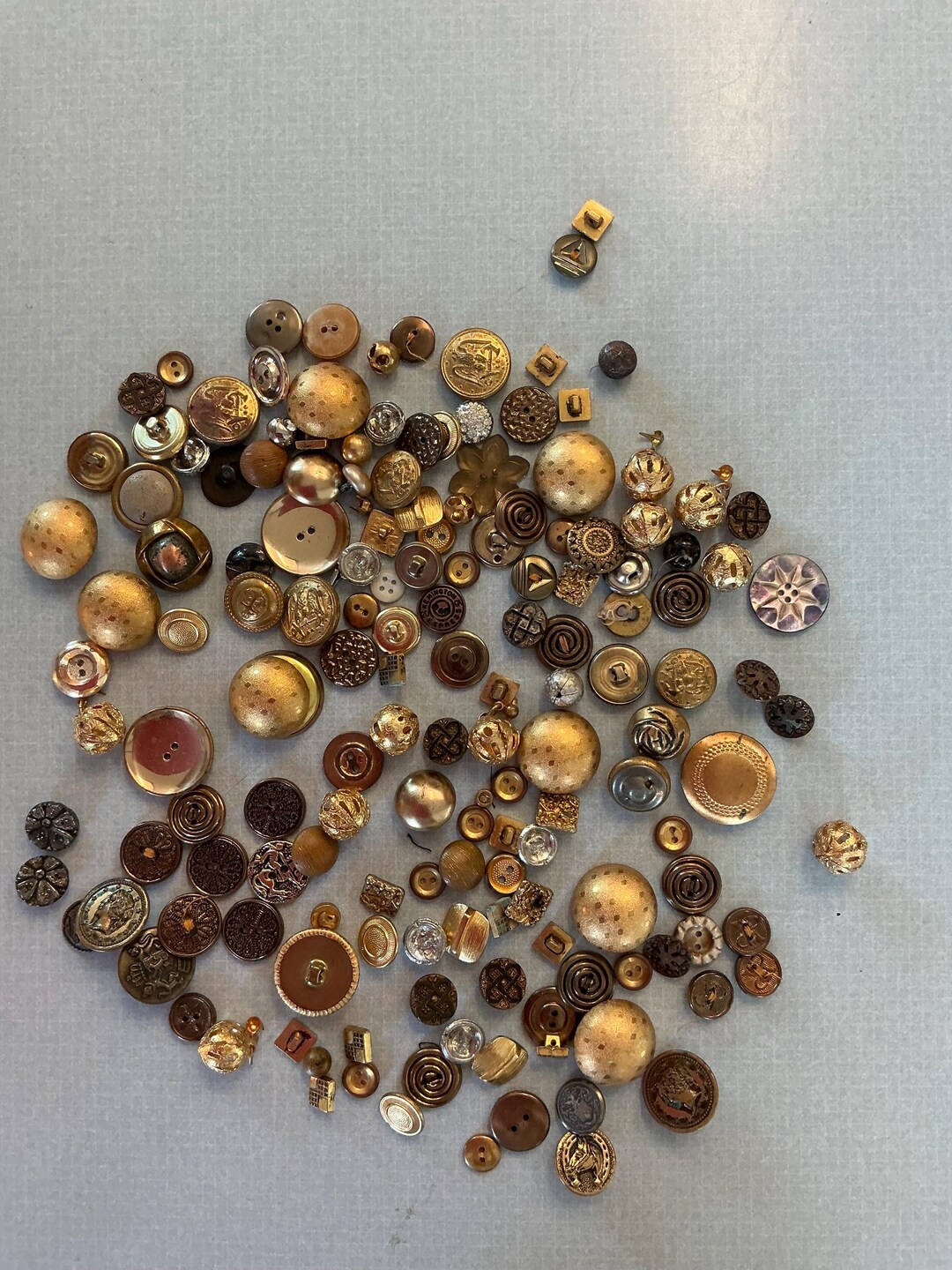 Old Miscellaneous Lot of Gold Tone / Brass/ Victorian/ Buttons / - Etsy