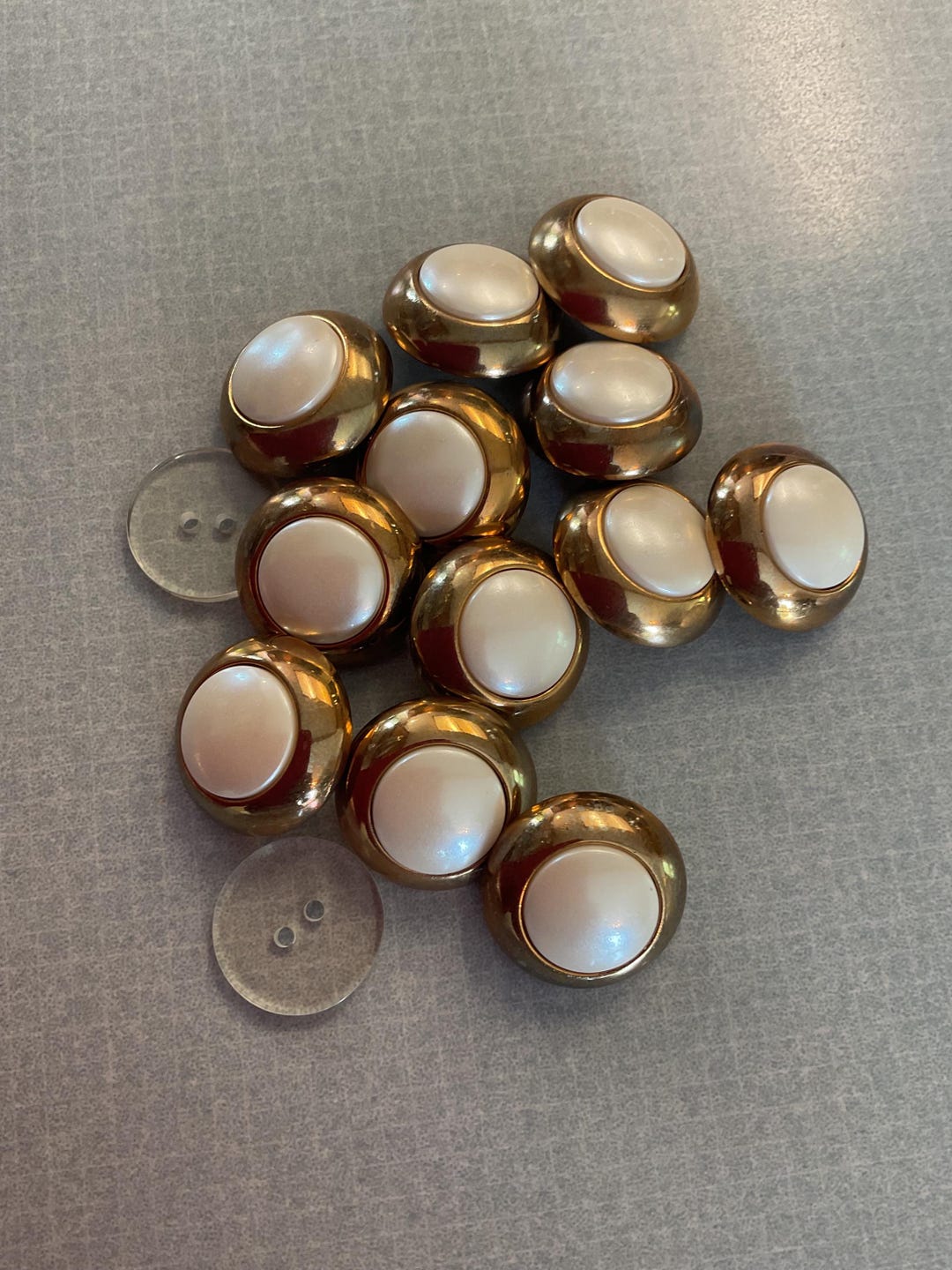 Vtg 80s Gold Tone Buttons With White Center Lot of 12 & 2 Clear Buttons ...