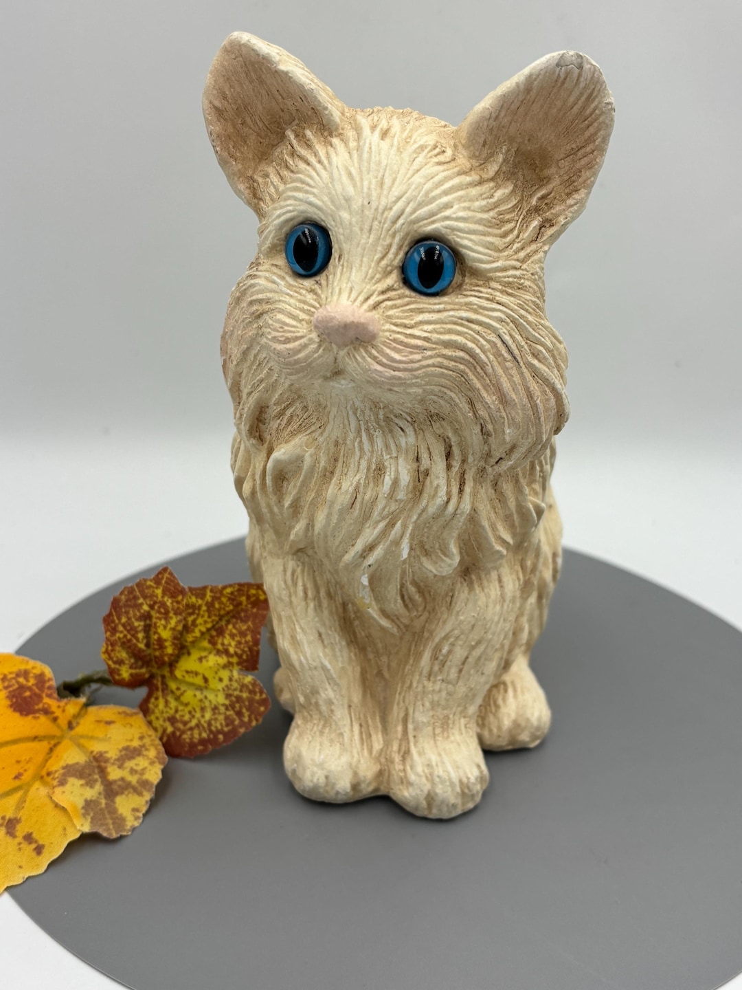 Vintage Chalkware White Cat With Blue Eyes Statue Figurine Plaster ...