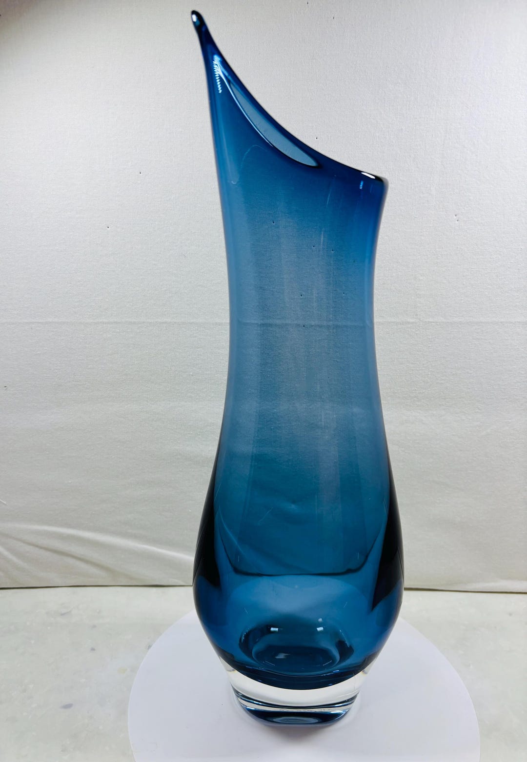 SIGNED (JAN BENDA) Blue Art Glass Vase - Etsy