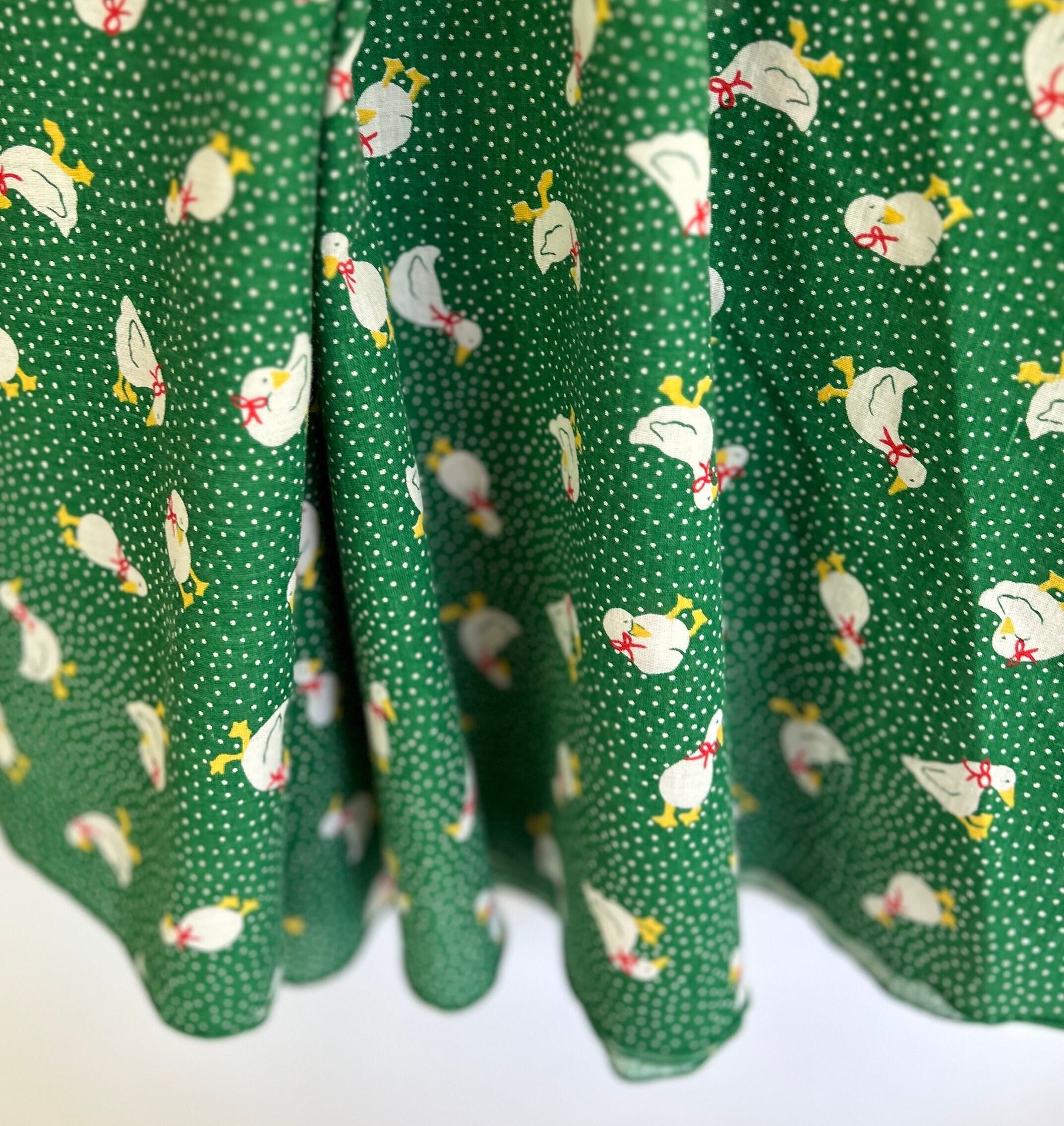 Vintage Christmas Geese With Red Bows Round Tablecloth, 1980s Geese ...