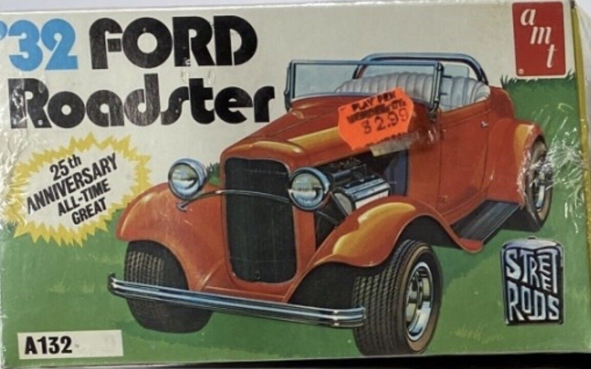 Vintage 32 FORD Roadster Model Kit Street Rod 1/25 MODEL by AMT Corp ...