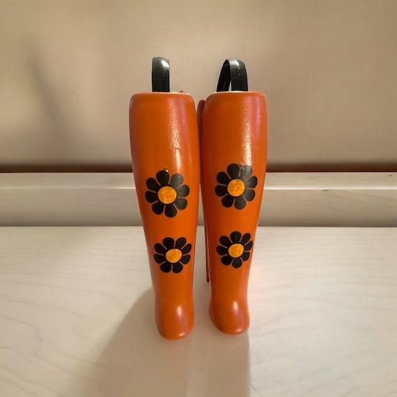 Vintage 1960s Boot Trees Orange Plastic and Metal Flo… - Gem