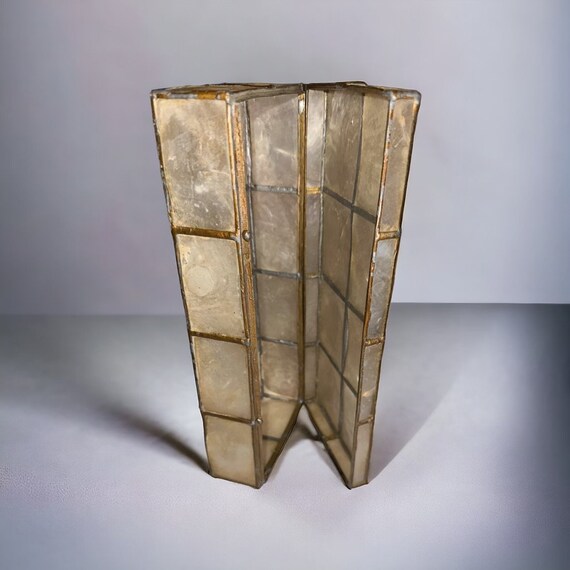 Vintage Rectangular Capiz Shell Box, Circa 1960s - Gem