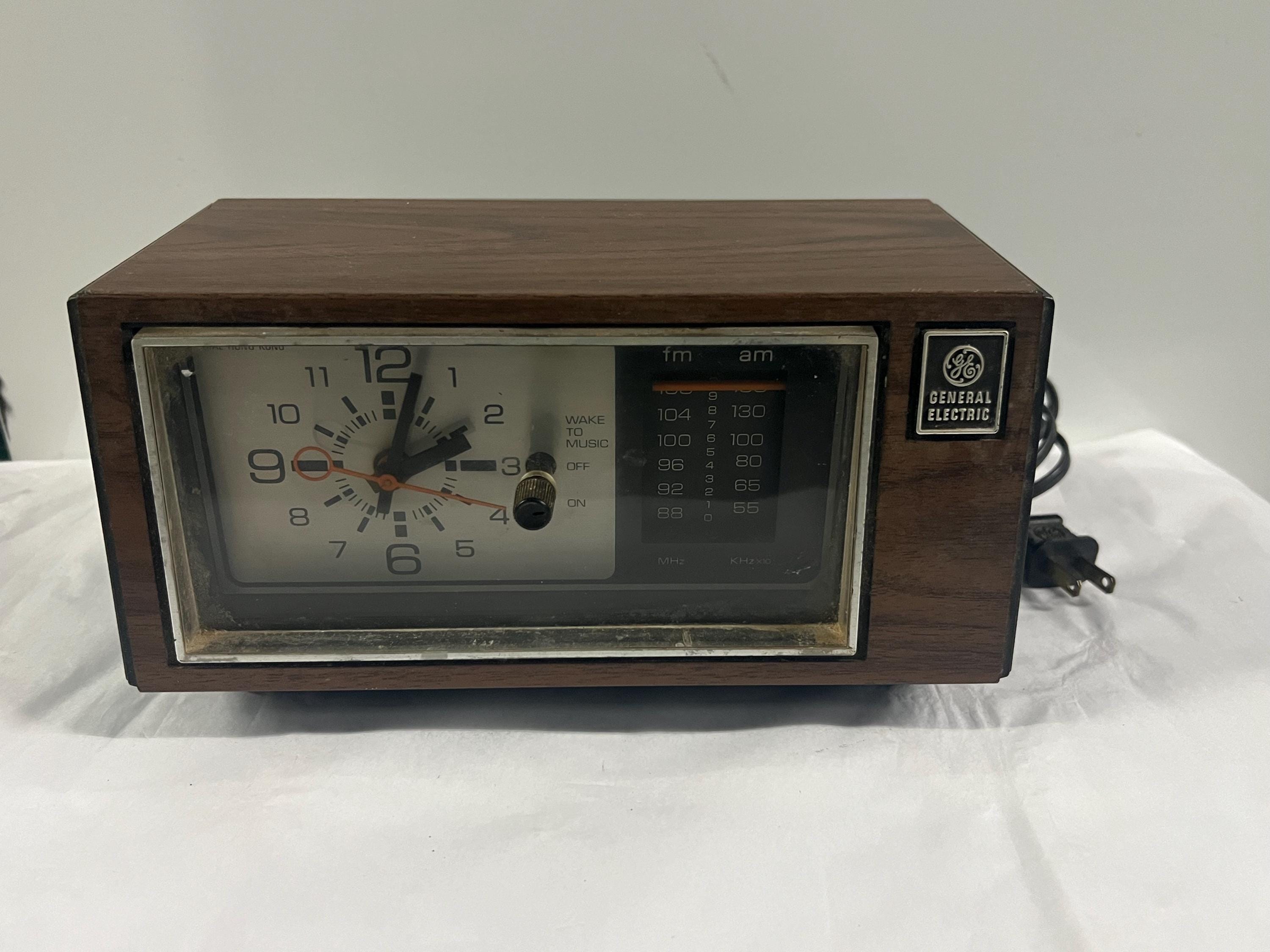 1980svintage General Electric Clock Radio Retro. - Etsy