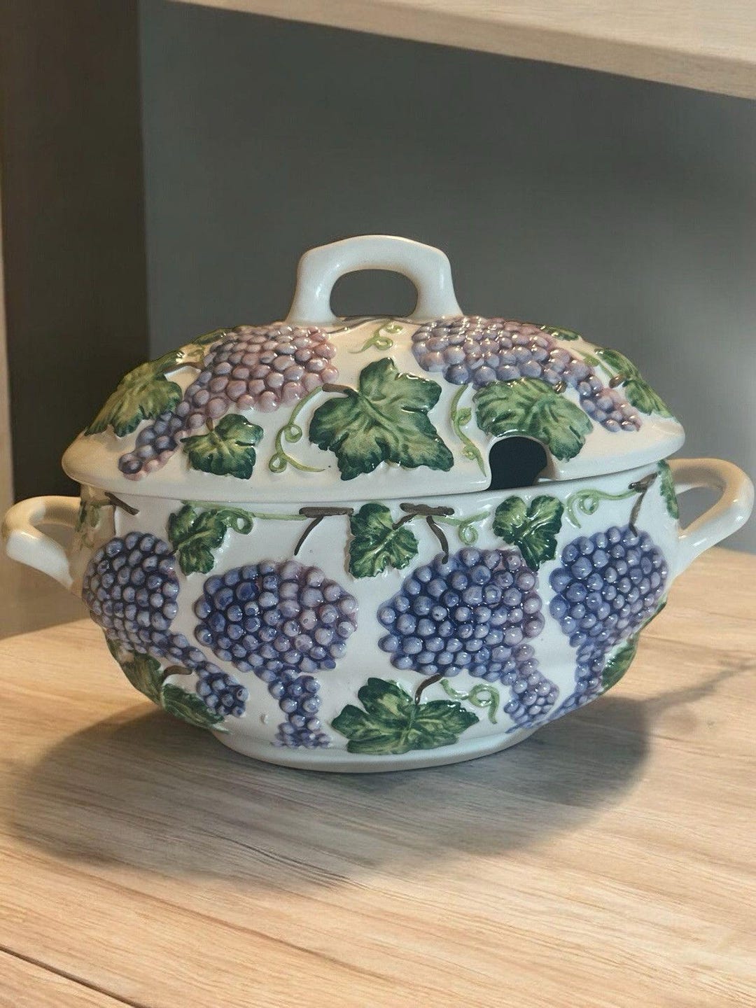 Capodimonte Style Soup Tureen Made in Italy With Grapes and Leaves Exc ...