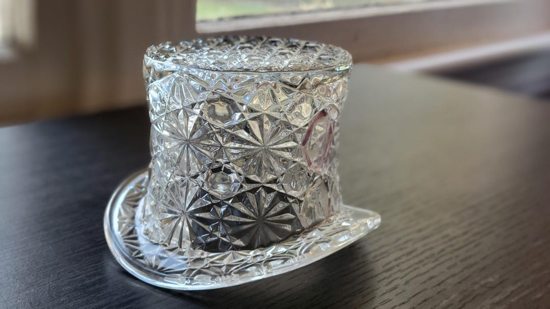 Fenton Vintage Crystal Top Hat Daisy and Button Art Glass Candle Holder ...
