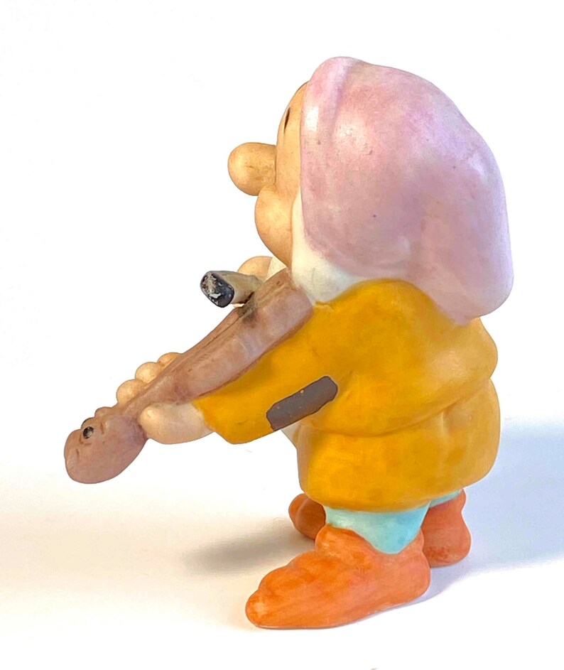 Disney Snow White & Seven Dwarfs Porcelain Bisque SLEEPY Figurine ...