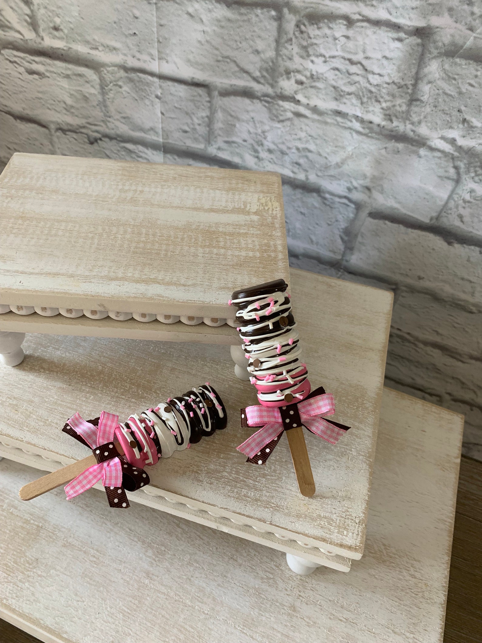 Neapolitan Faux Cake Pop Cakesicles Neapolitan Decor Neapolitan Tiered ...