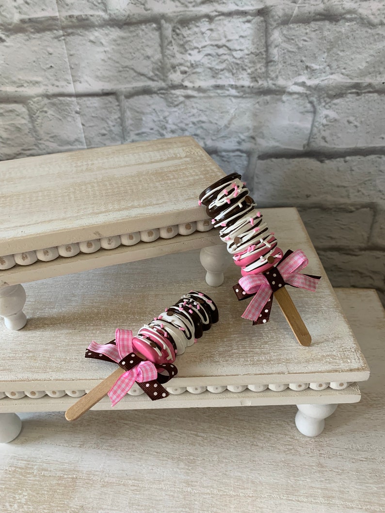 Neapolitan Faux Cake Pop Cakesicles Neapolitan Decor Neapolitan Tiered ...