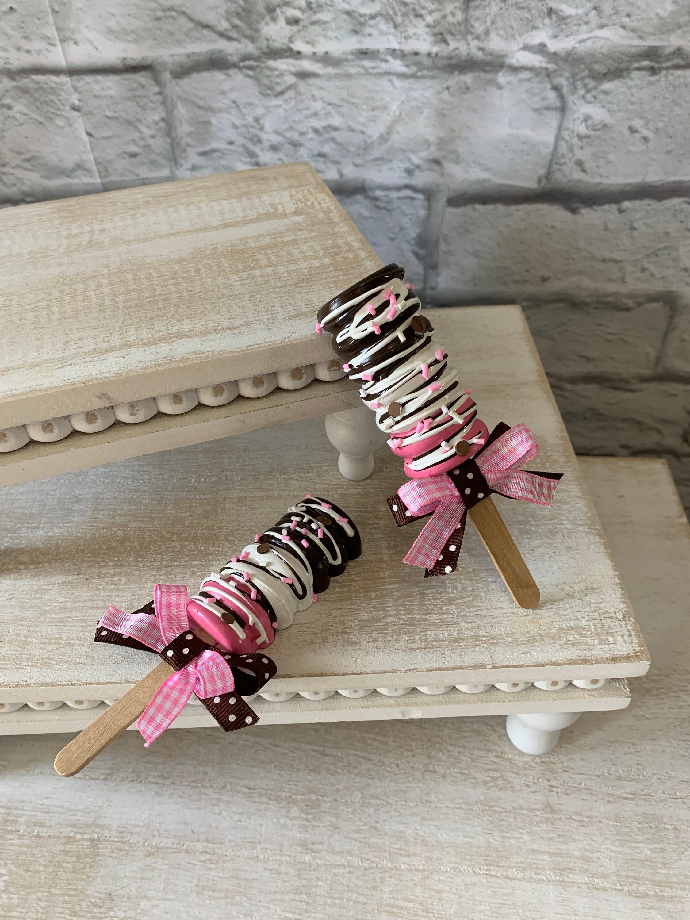 Neapolitan Faux Cake Pop Cakesicles Neapolitan Decor Neapolitan Tiered ...