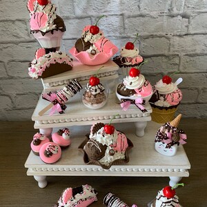 Neapolitan Faux Cake Pop Cakesicles Neapolitan Decor Neapolitan Tiered ...