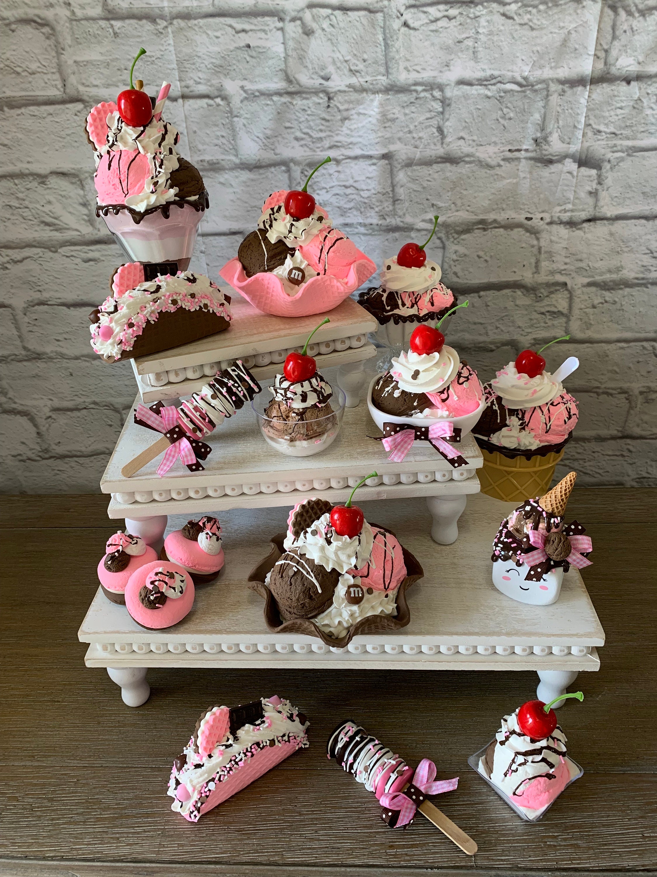 Neapolitan Faux Cake Pop Cakesicles Neapolitan Decor Neapolitan Tiered ...