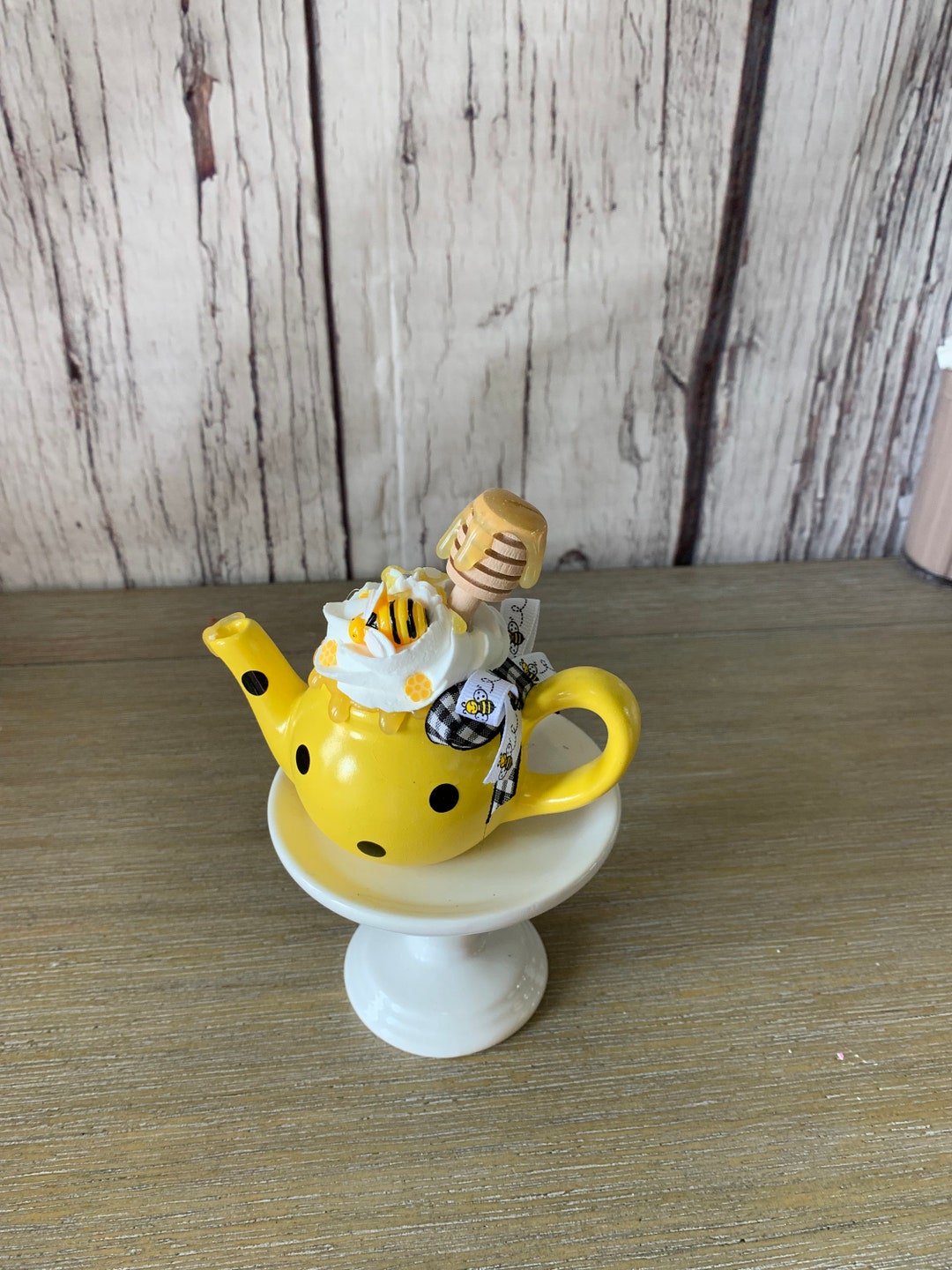 Bee Faux Tea Pot Bee Decor Bee Tiered Tray Decor Fake Bee Photo Prop - Etsy