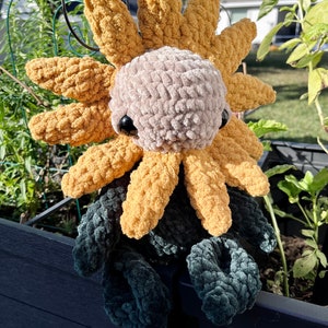 Helia the Sunflower, Sunflower Plushie, Crochet Sunflower, Plush Flower ...