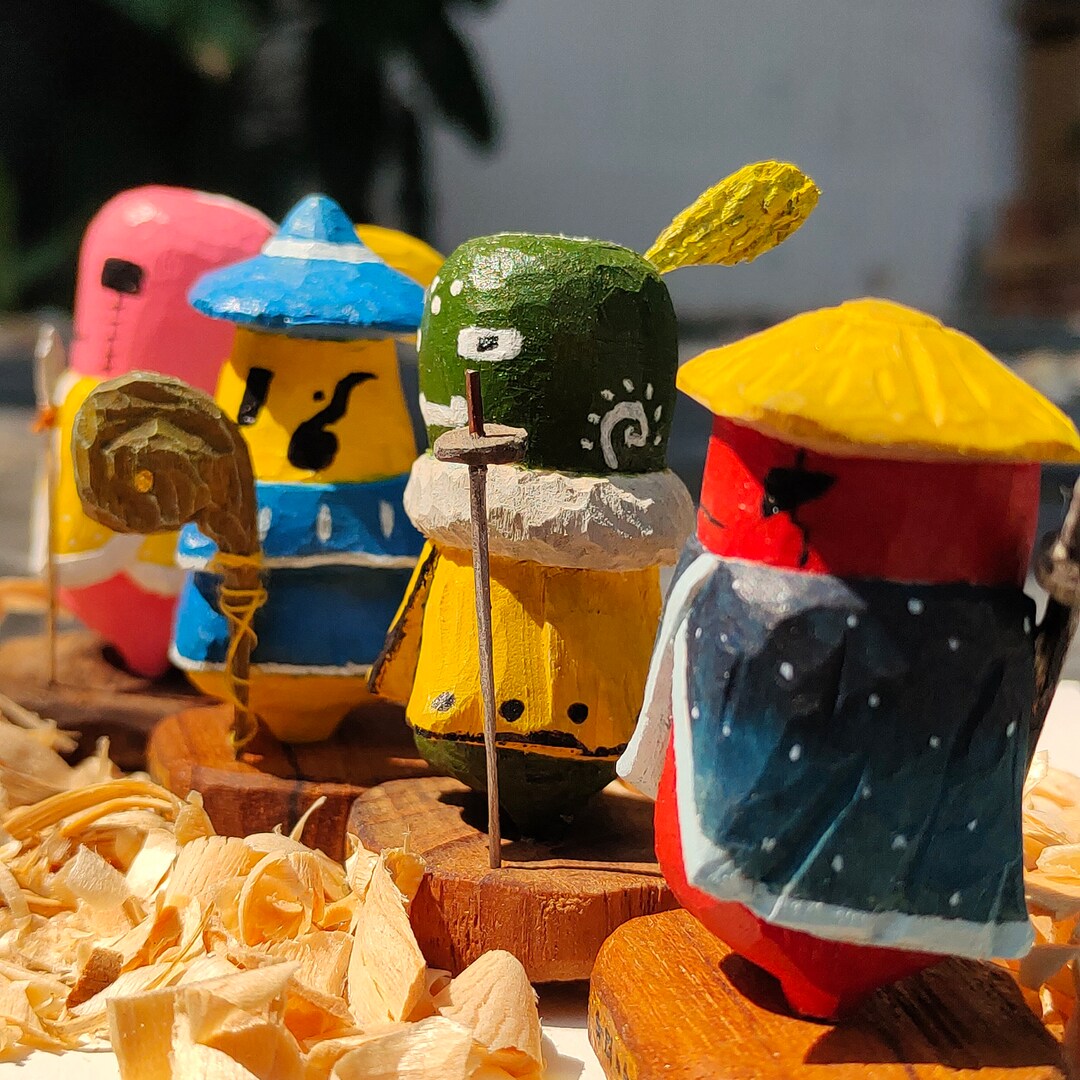 Mini Warrior Figurine Wooden Decor Art Craft Wood Handmade Table Decor ...