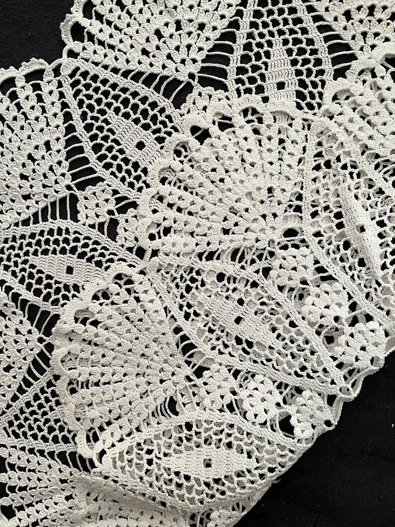 White Vintage Doily Table Centerpiece Flower Motif Handmade - Etsy