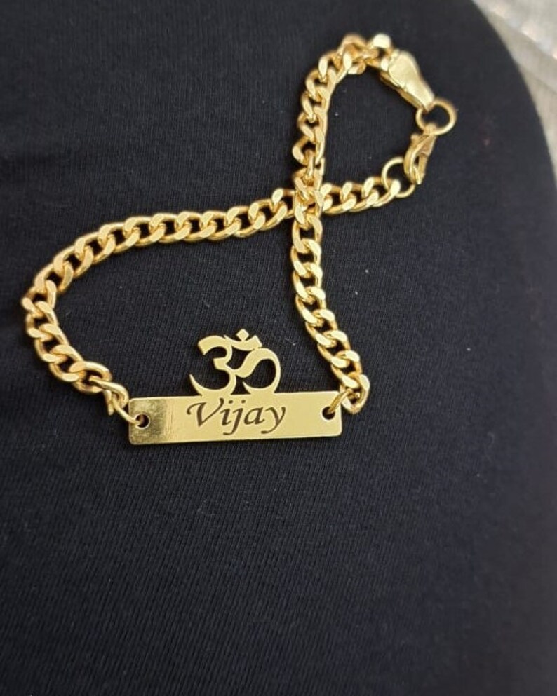 Artisanal Design: Handcrafted Chain Rakhi Bracelet Personalized With ...