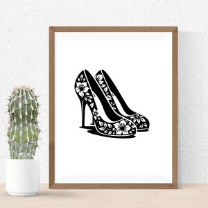 Heels SVG Bundle, Women Shoe Clipart, Hand Drawn Fashion Theme Vector ...