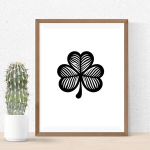 Shamrock SVG Bundle, Clover Clipart, Hand Drawn Four or Three Leaf ...