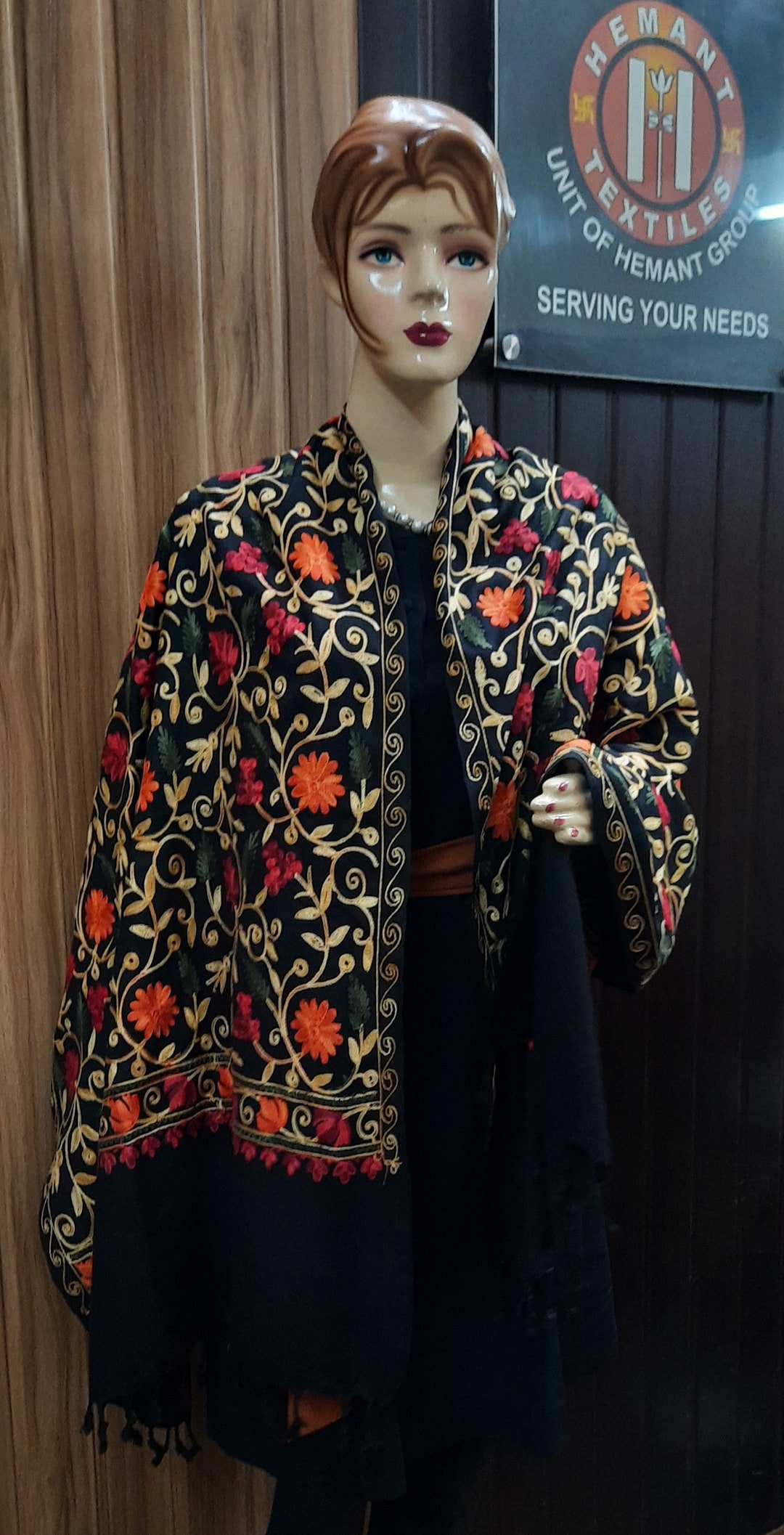 Handcrafted Authentic Aari Embroidered Stole Allure Motifs,handcrafted ...