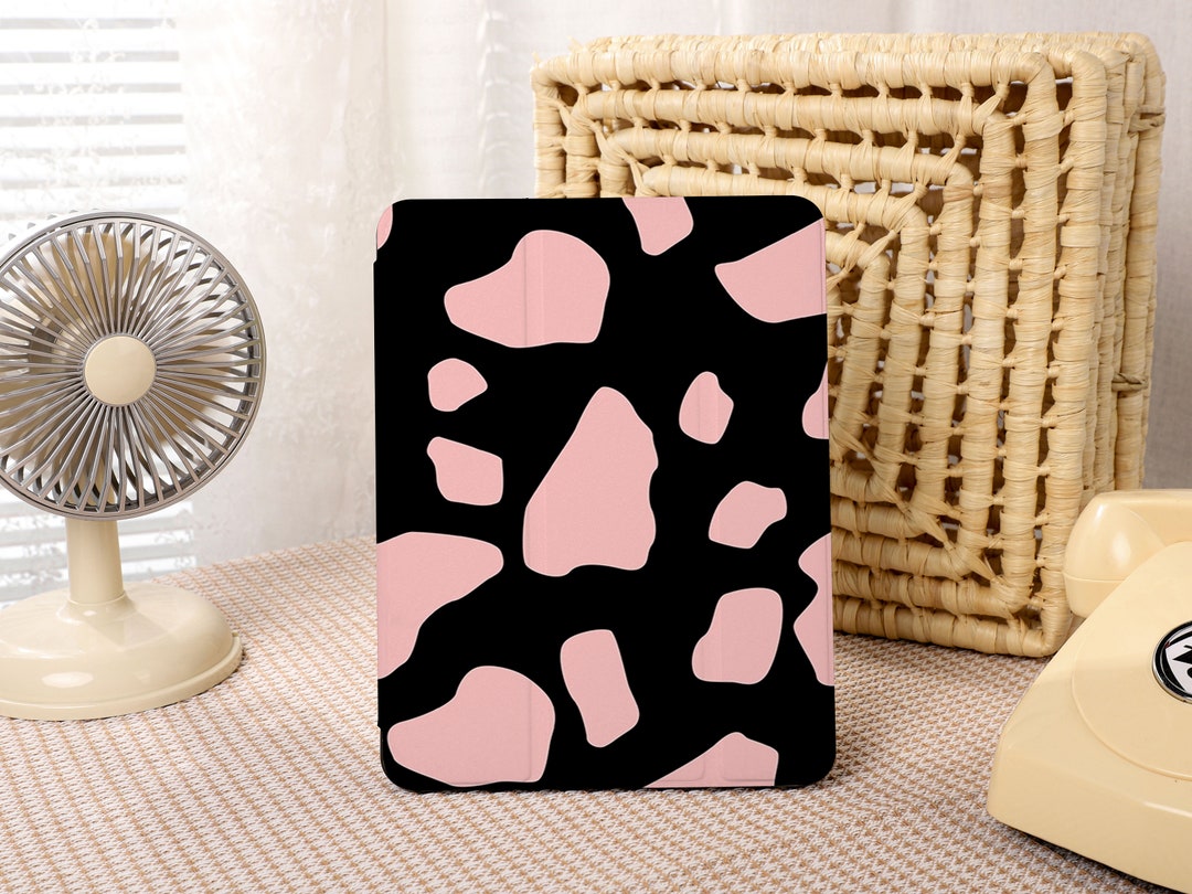 Strawberry Cow Print iPad Case With Pencil Holder for iPad 10/9/8, 10 ...