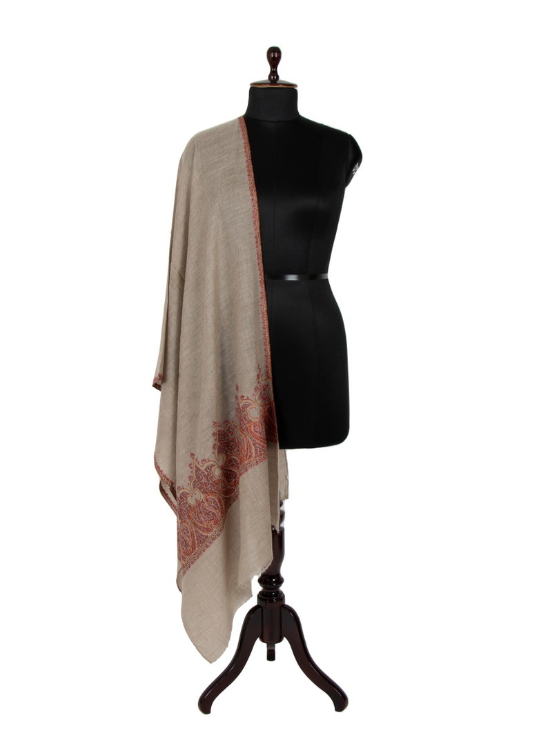 Luxury Gifts, Kashmiri Shawls, Natural Scarves, Super Soft Pashminas ...