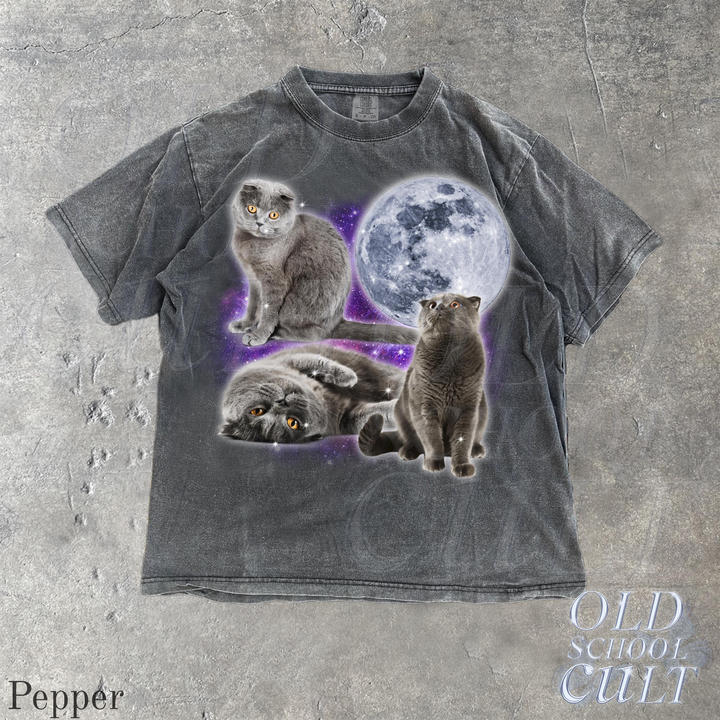 Custom Pet Howling to Moon Vintage T-shirt, Retro Personalized Dog Mom ...