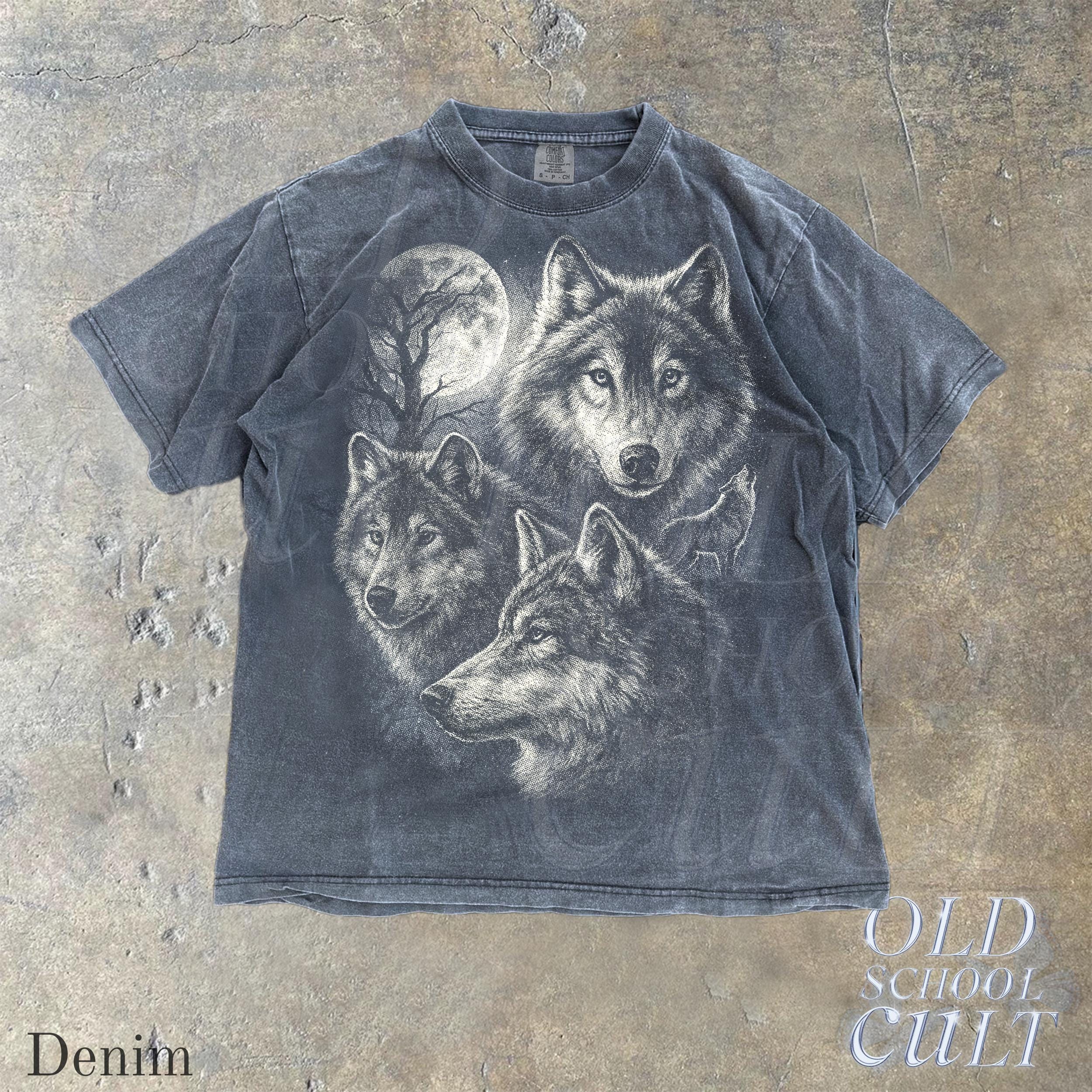 Wolf Vintage 90s Graphic Style Comfort Colors® Tshirt, Grunge Retro ...