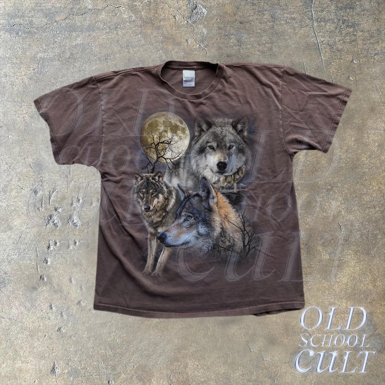 Vintage Wolf 90s Graphic Shirt, Wolf Lovers Retro Moon Tee, 2000s ...