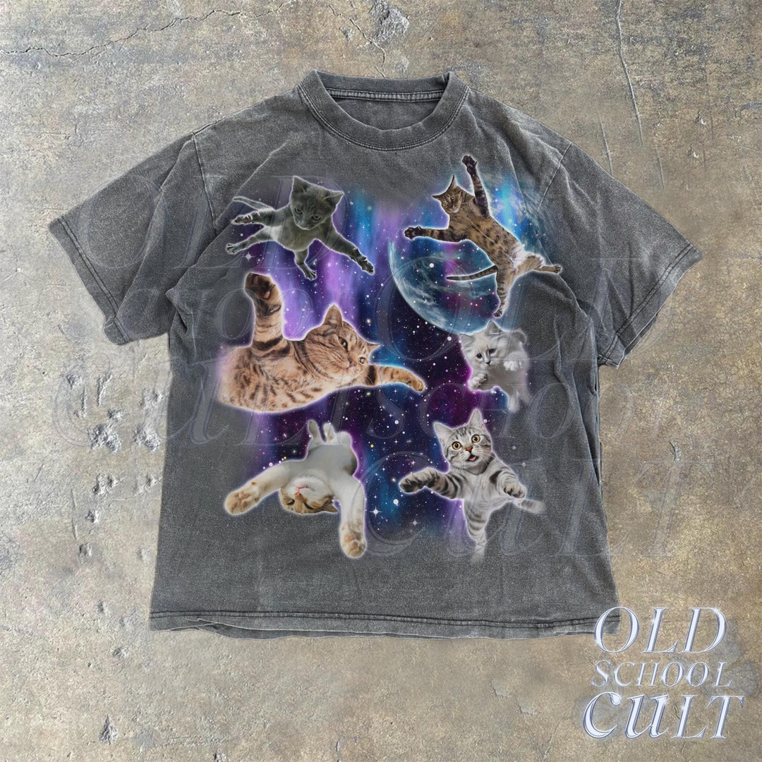 Cats Floating in Galaxy Vintage 90s T-shirt, Retro Funny Cat Unisex ...