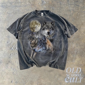 Vintage Wolf 90s Graphic Shirt, Wolf Lovers Retro Moon Tee, 2000s ...