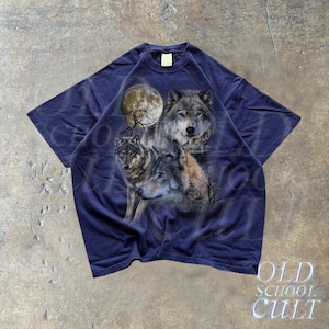 Vintage Wolf 90s Graphic Shirt, Wolf Lovers Retro Moon Tee, 2000s ...