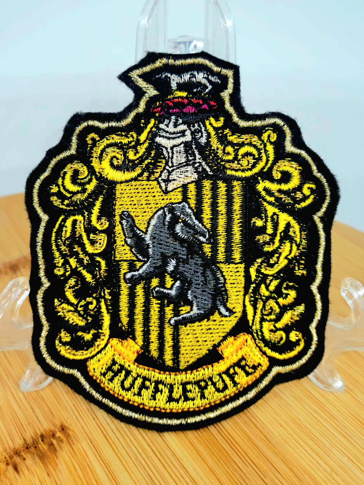 HUFFLEPUFF House Crest Embroidery Patch - Iron-on/sew-on 4" | Hogwarts ...