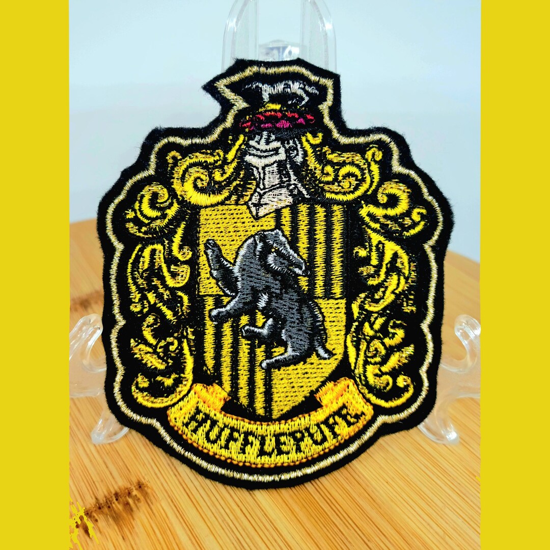 HUFFLEPUFF House Crest Embroidery Patch - Iron-on/sew-on 4" | Hogwarts ...