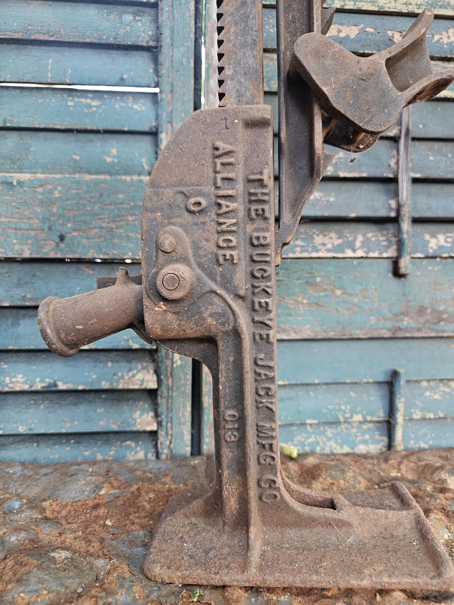 Antique Buckeye Jack Mfg. Co. Ratchet Auto Jack — Alliance, Ohio ...