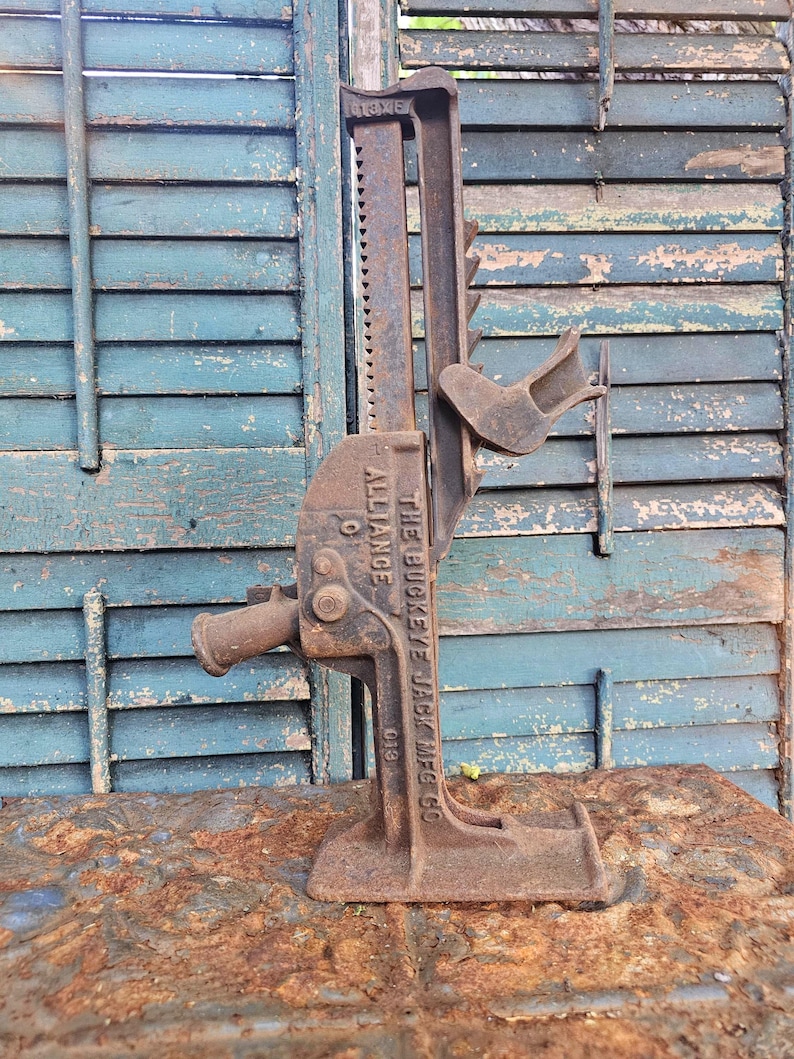 Antique Buckeye Jack Mfg. Co. Ratchet Auto Jack — Alliance, Ohio ...