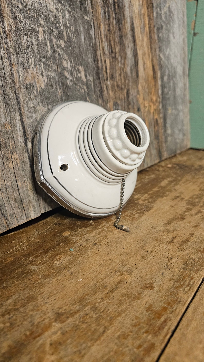 Art Deco Antique 1930s Porcelain Pull Chain Light Flush Mount Closet ...