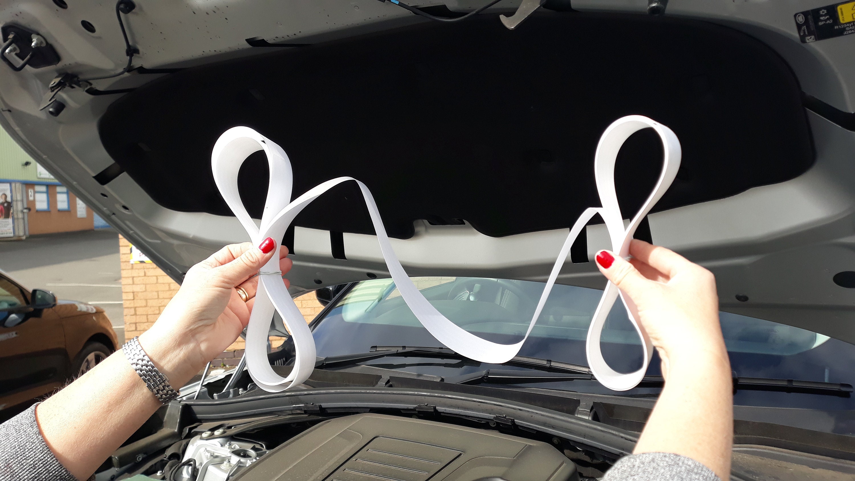 White Wedding Car Ribbon Kit With 3 Ready Assembled Matching Pull Bows ...