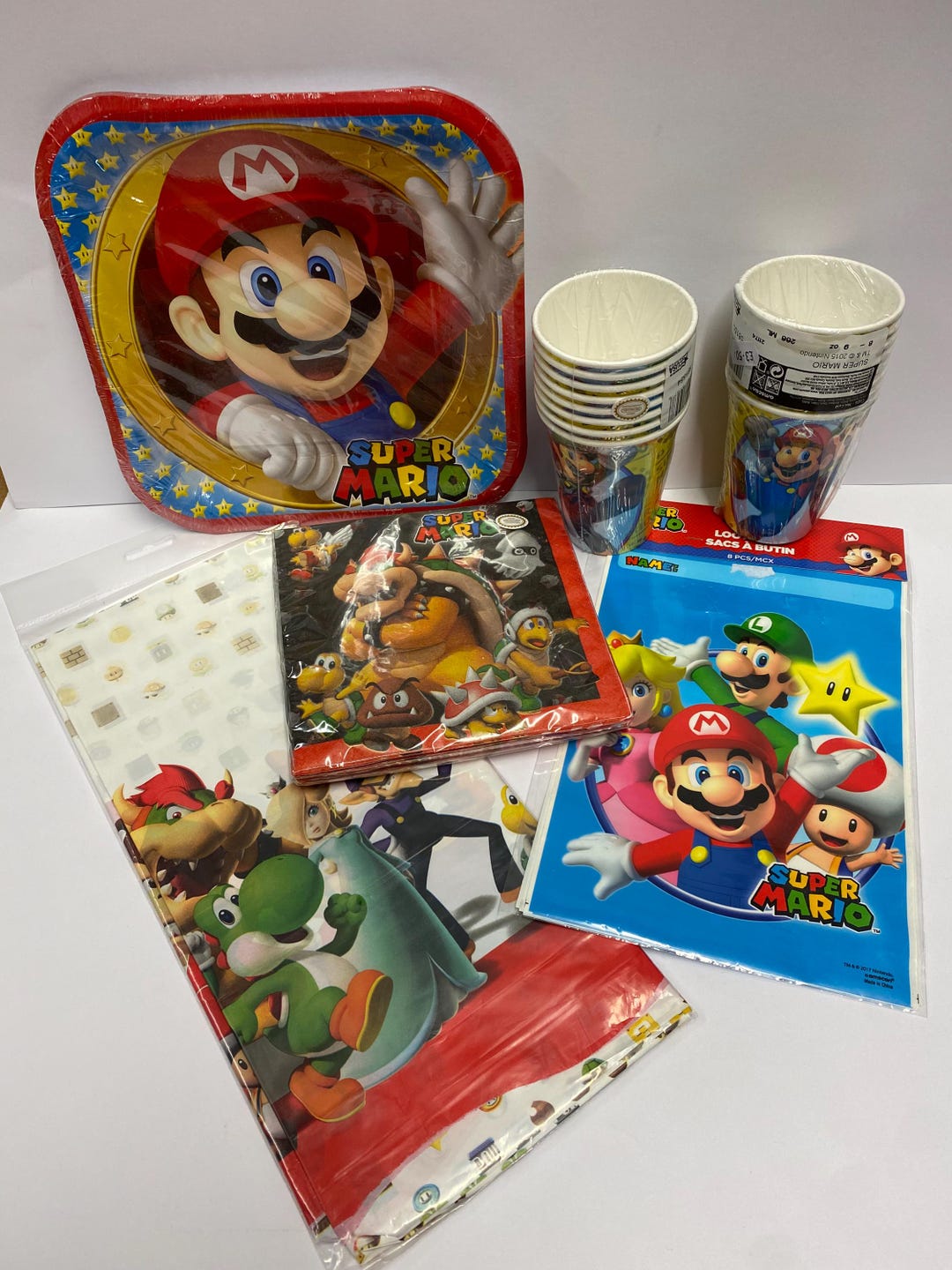 Super Mario Party Supplies: Plates, Napkins, Tablecover, Loot Bags ...
